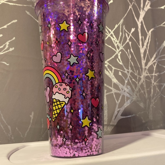 Hello Kitty | Kitchen | Bnwt Hello Kitty Glitter Tumbler 32oz | Poshmark